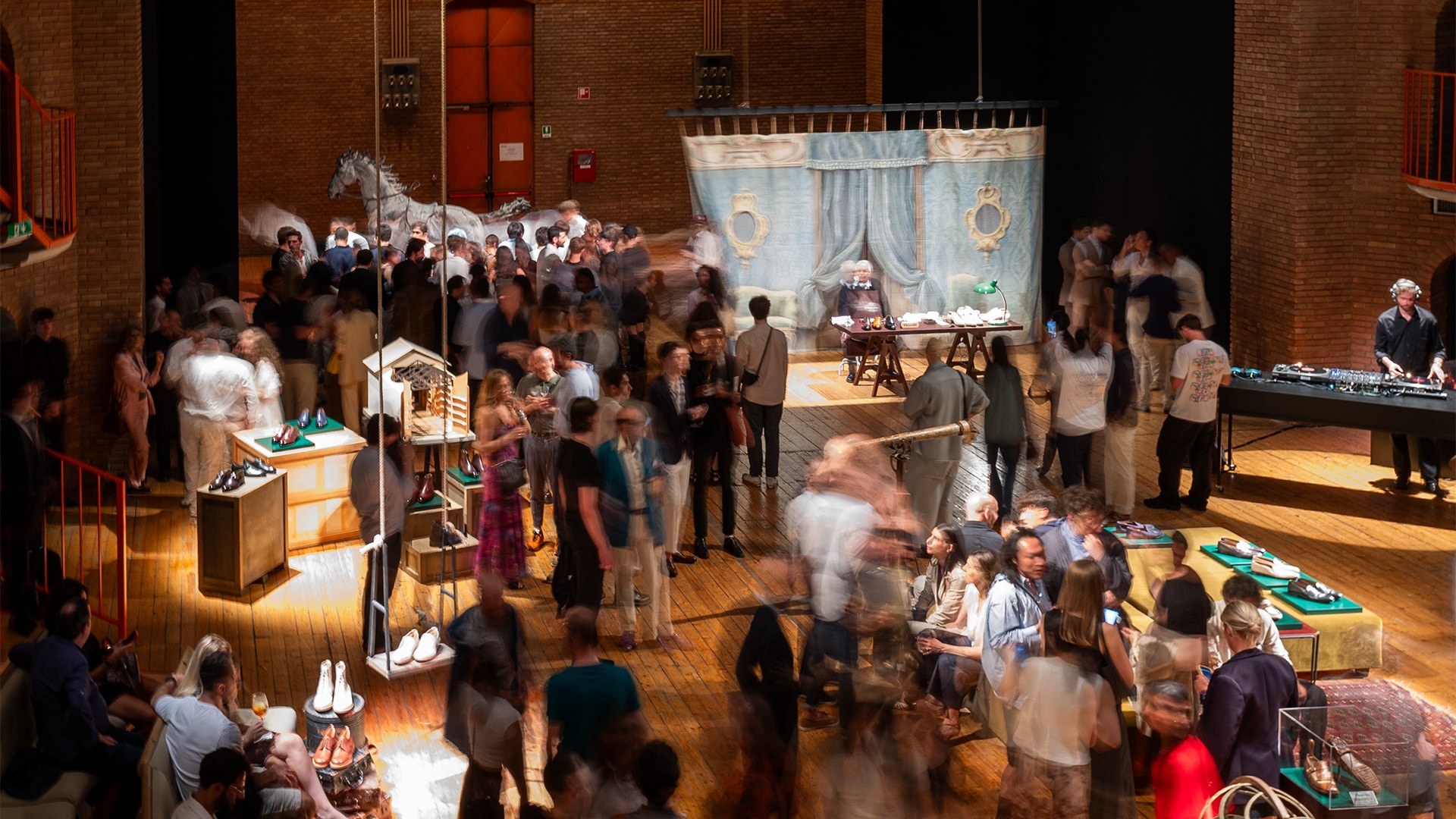 Pilot Room | PR agenzia per brand di moda, lusso e design